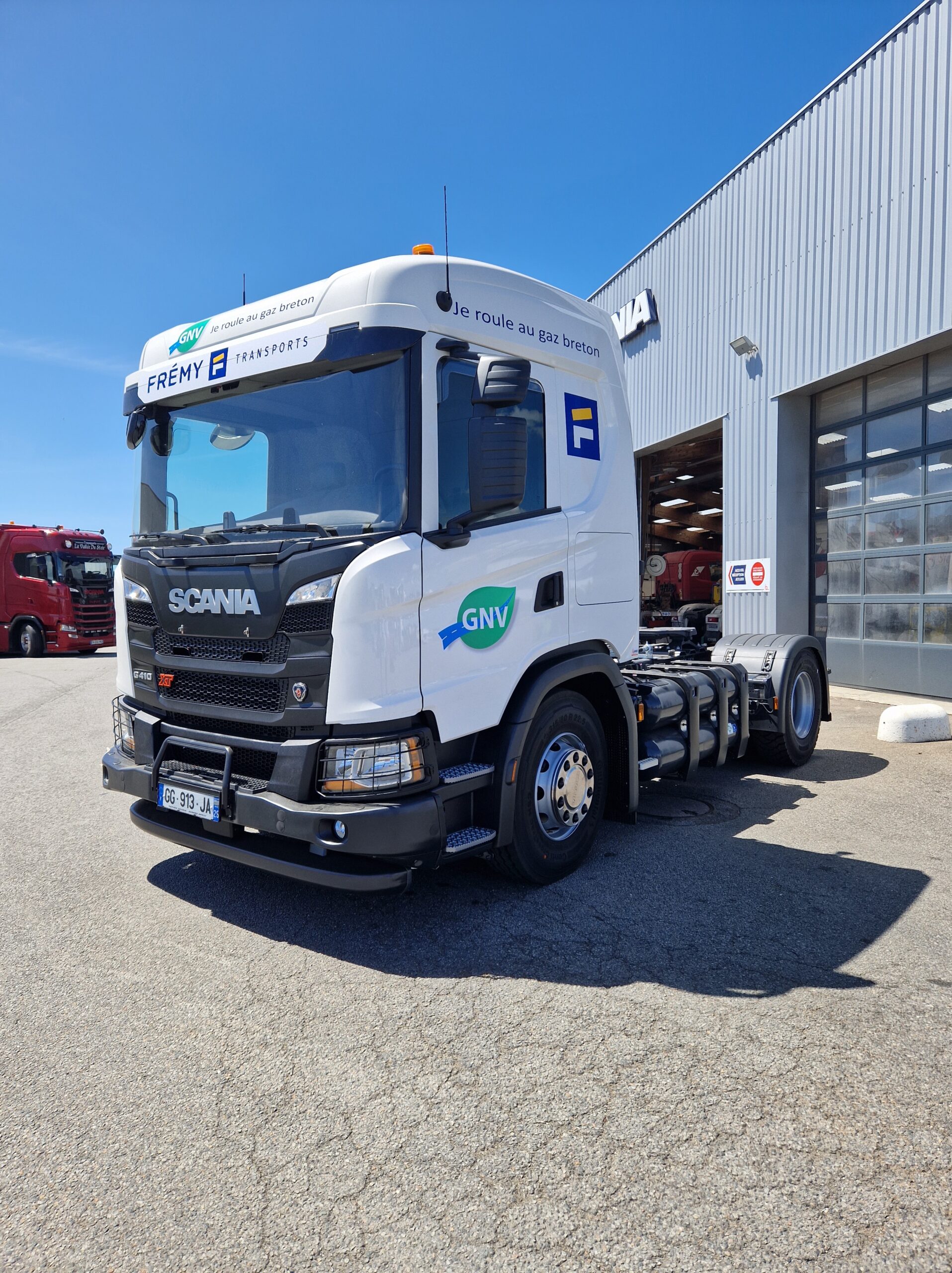 2022 - Arrivée du camion roulant au gaz Breton! - Transports Frémy