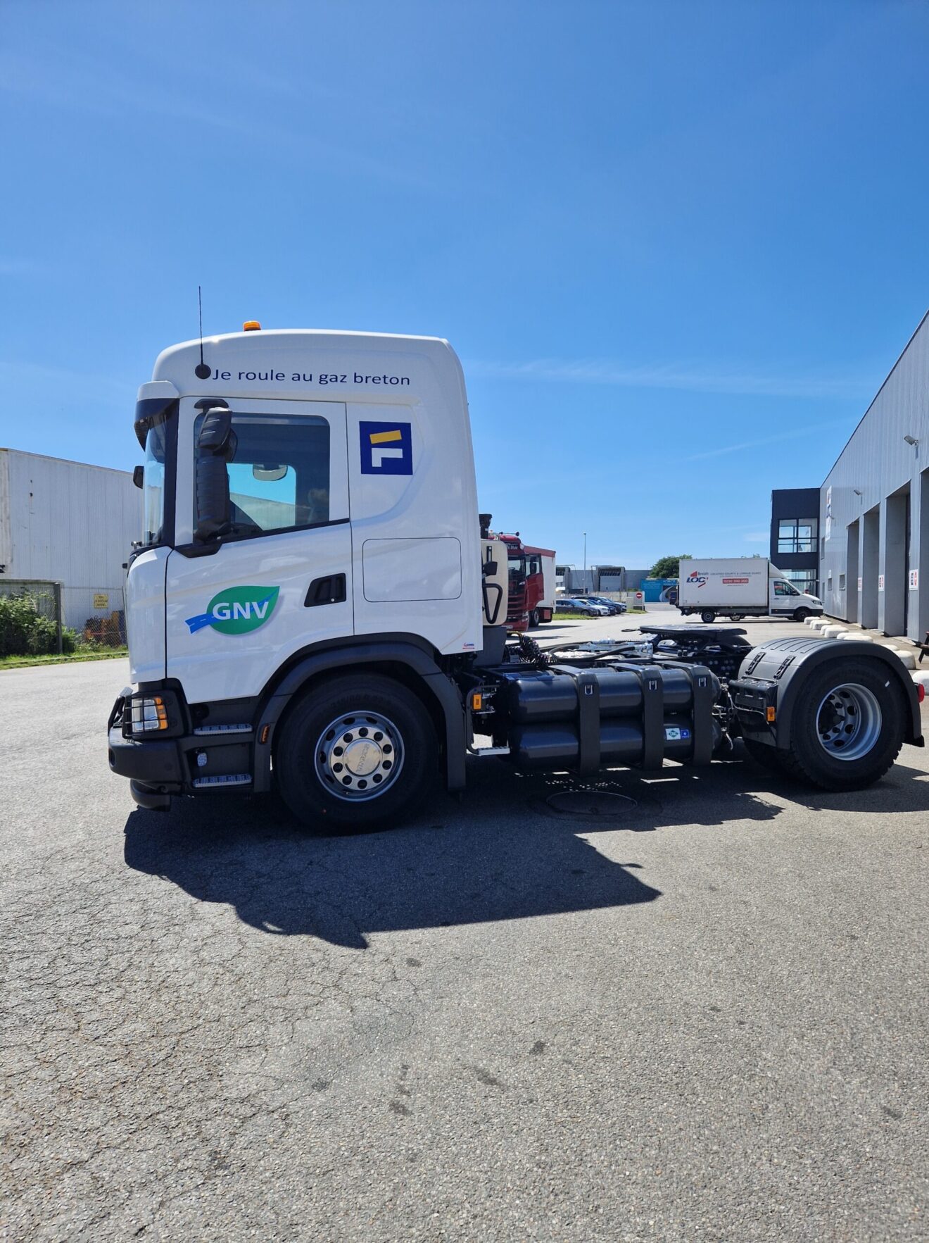 2022 - Arrivée du camion roulant au gaz Breton! - Transports Frémy